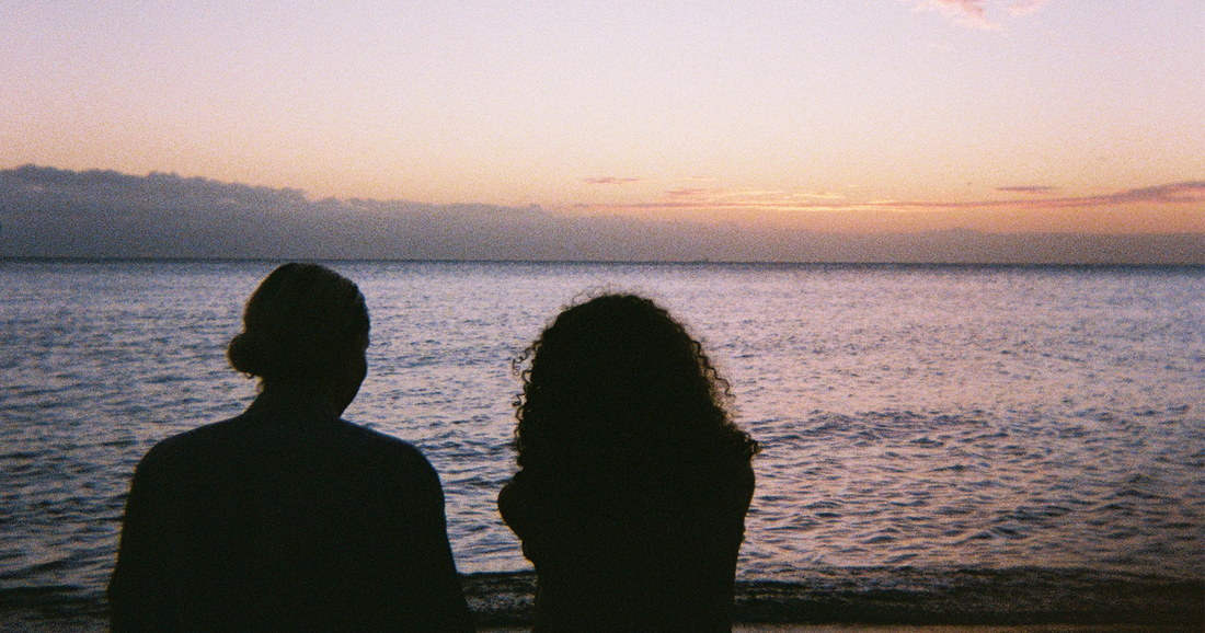 Postcards from a Holidaze – Sunset Daze